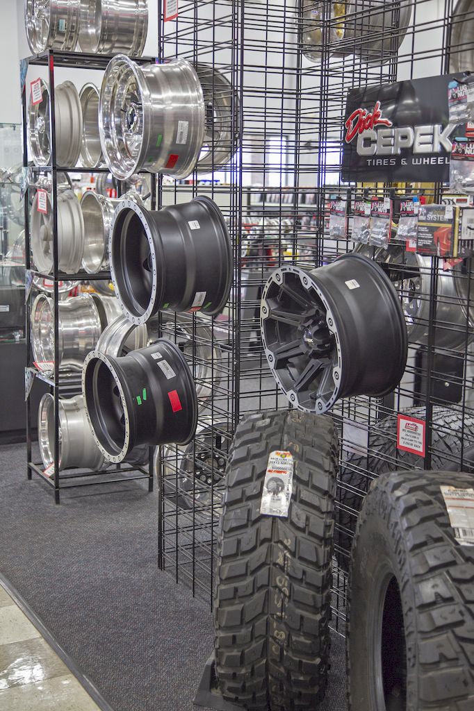 Motor State Distributing Cruise: Calling All Jeeps - THE SHOP Magazine
