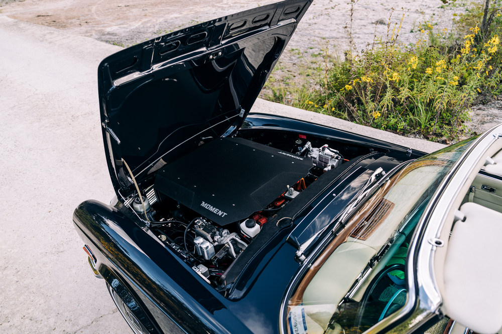 Moment Motor Co. Introduces Electrified Mercedes-Benz Roadsters | THE SHOP