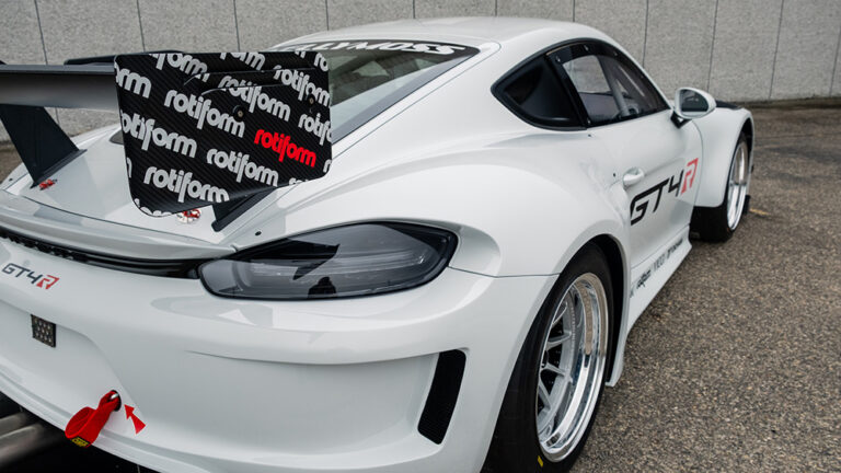 Kellymoss Unveils the Porsche GT4R at the 2025 SEMA Show | THE SHOP